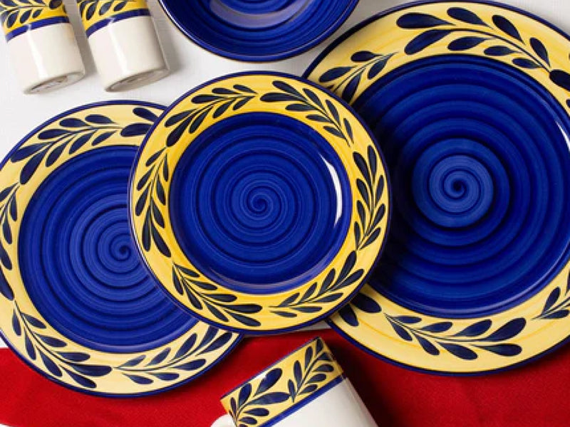 The Cultural Significance of Ceramic Dinnerware: Exploring Worldwide T